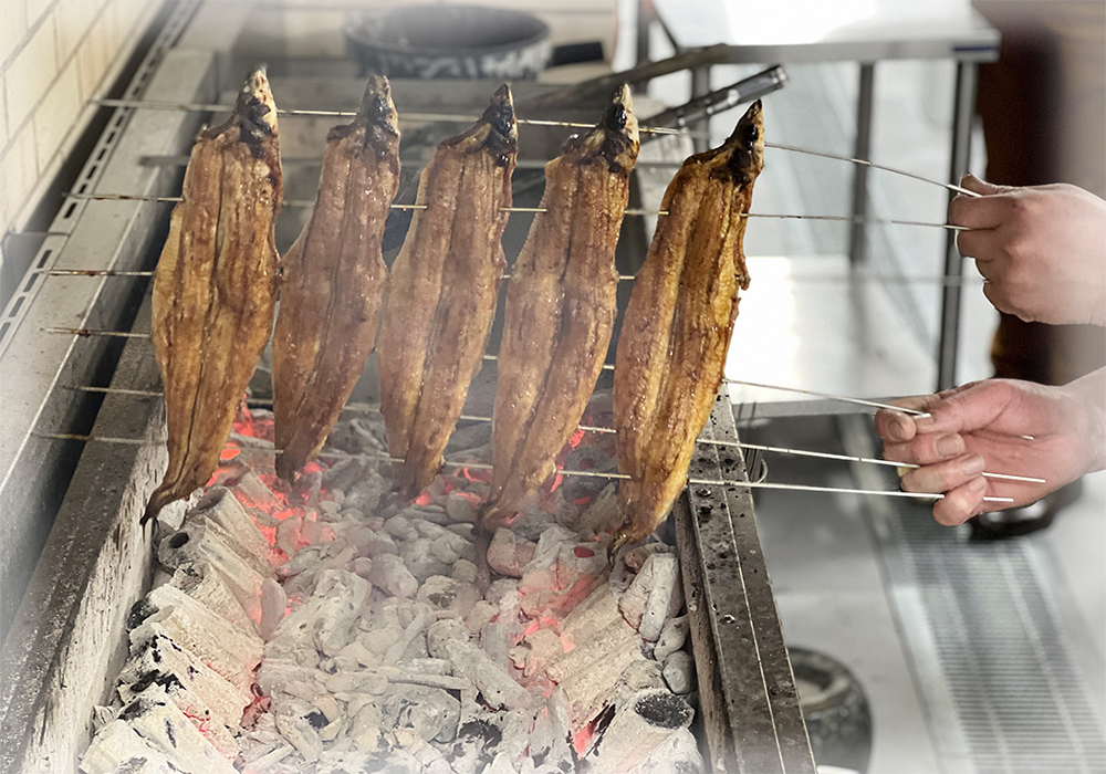 うな豊のこだわり - 関西炭火地焼き！『うなぎ処うな豊』の公式ホームページです。